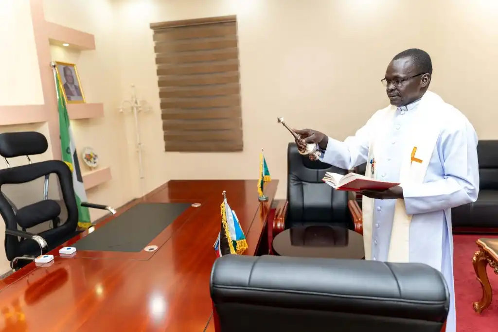 CES Governor Begins Official Duties at at State Secretariat in Juba ...